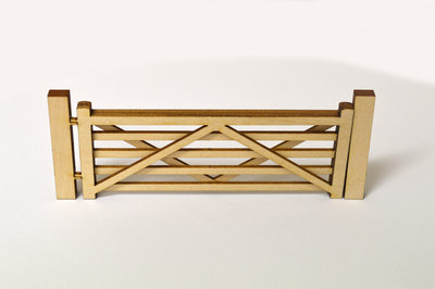 2 x LASER CUT 1:35 SCALE REAL WOOD FARM GATES KIT FOR MILITARY DIORAMAS ...