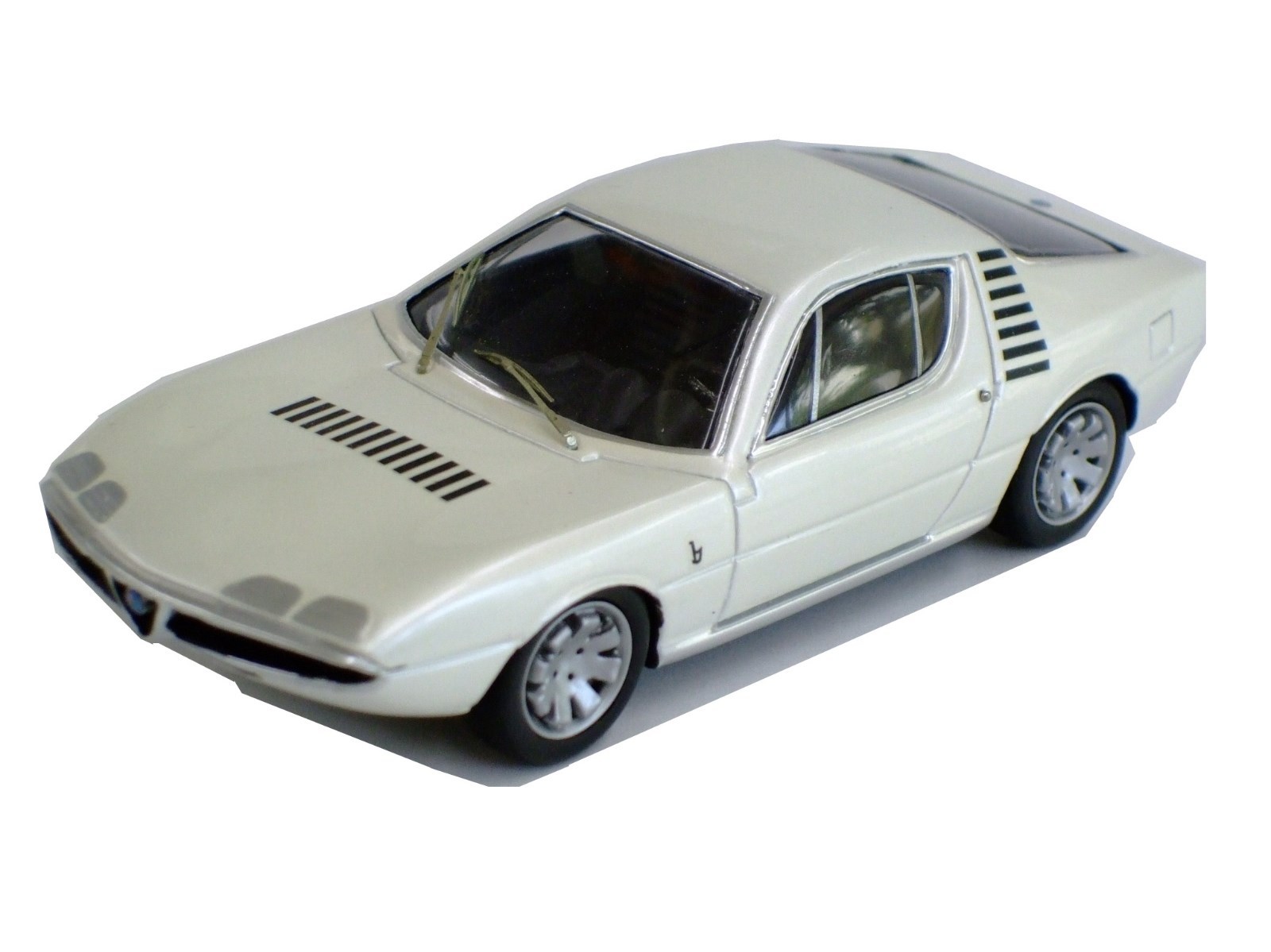 #064 Alfa Romeo MONTREAL Proto Bertone 1:43 YOW MODELLINI scale model ...