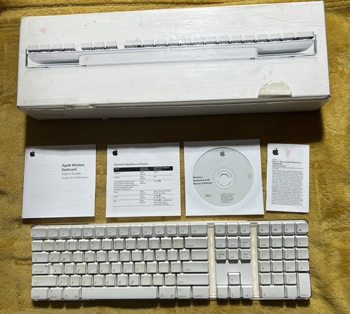 APPLE MAGIC WIRELESS KEYBOARD M9270LL/A ,(04/15/2005)Manual And Box ...