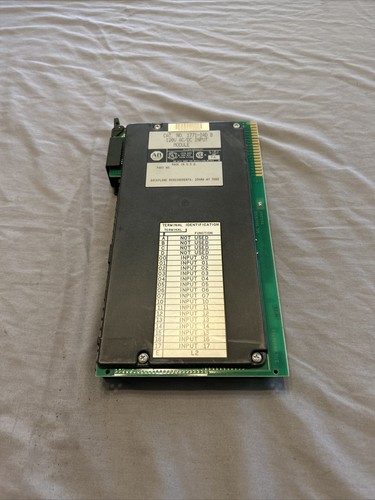 ALLEN BRADLEY INPUT MODUEL 1771-1AD B 120V AC/DC | eBay