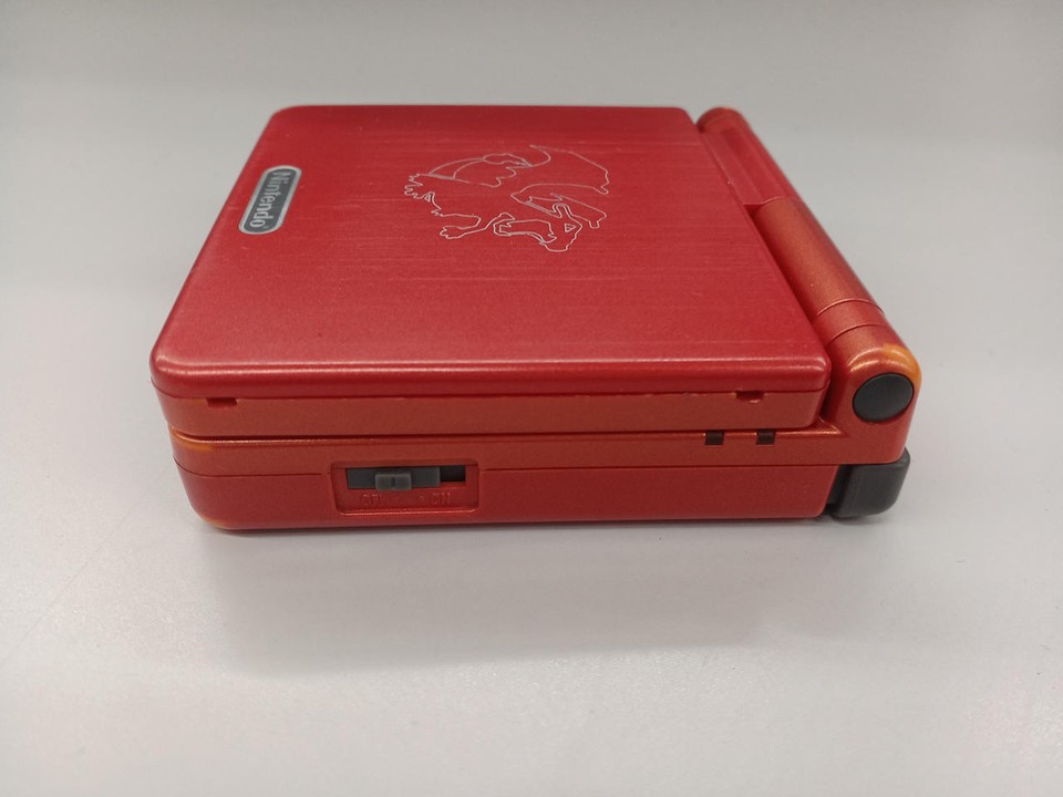 NINTENDO Gameboy Advance SP GBA Pokemon Center Charizard Pokemon Center ...
