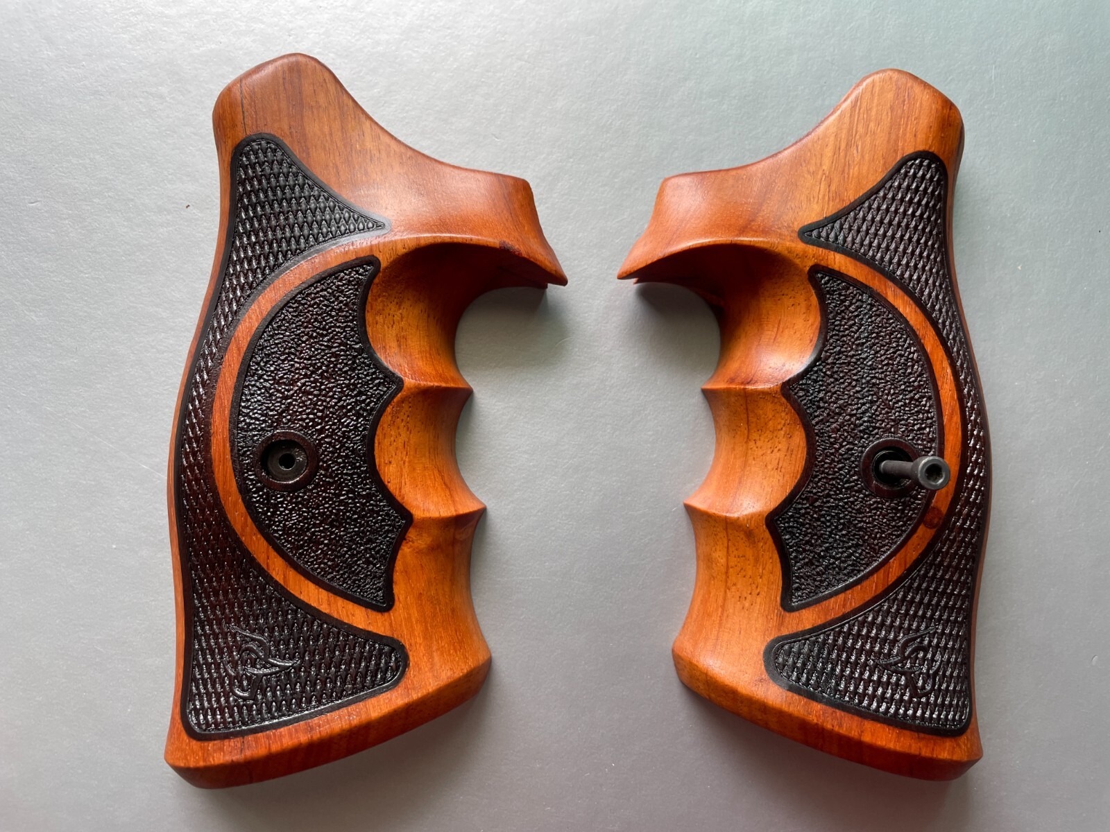 New Premium Afzelia Wood Insert Grips For Taurus TRACKER/JUDGE 17 44 ...
