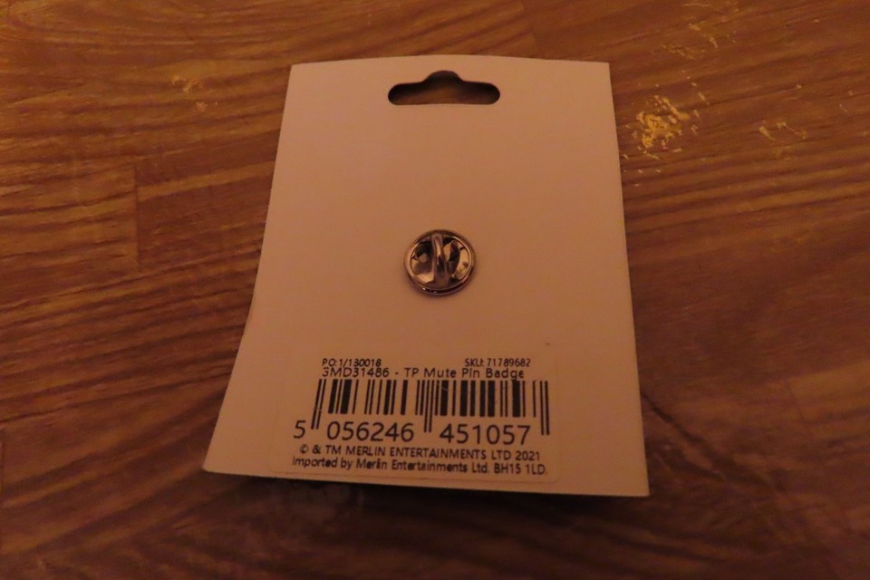 Thorpe Park You're On Mute Pin Badge New 2021 Merlin Theme Park Badges ...