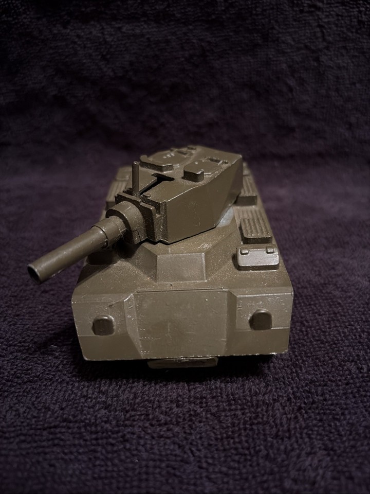 Vintage 6 Wheel Steel Army Tank Made In England with Rotating Gun ...