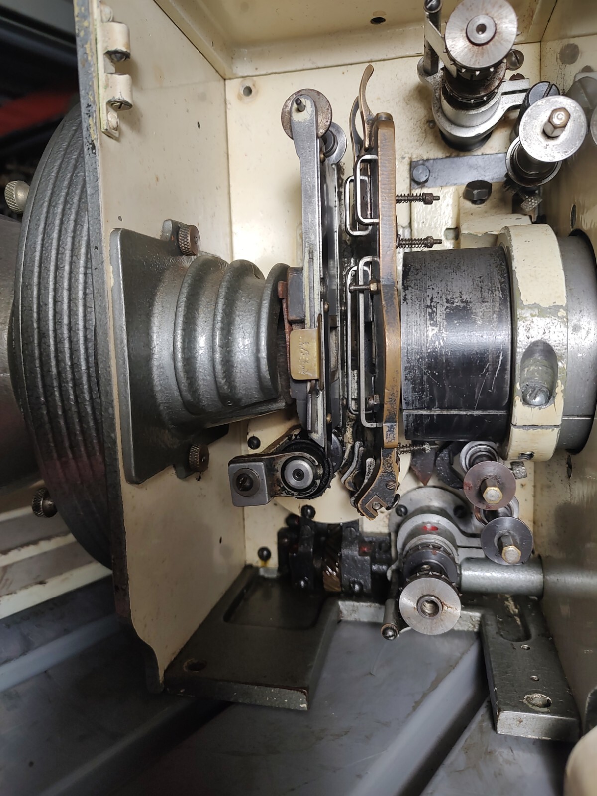 Vintage 35 MM Motion Picture Projector Cummings & Wilson Australian ...