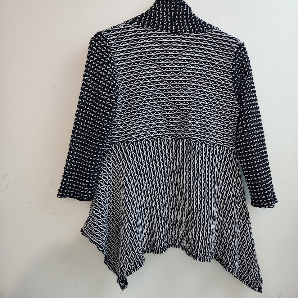 IC by Connie K Textured Asymmetrical Hem Open Cardigan Art To Wear Size ...