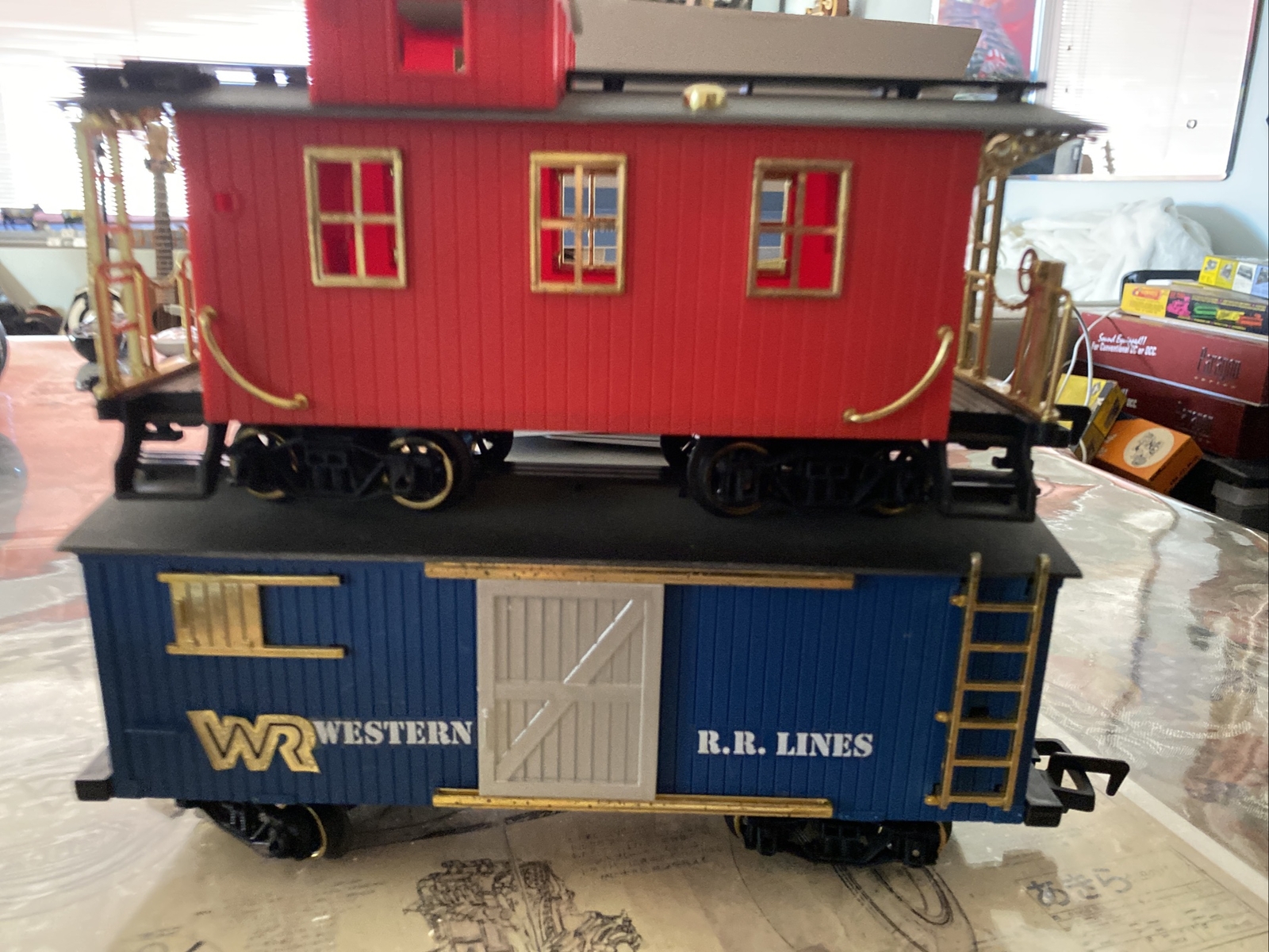 New Bright Train Blue Box Car Red Caboose Western RR Lines Railroad Car ...