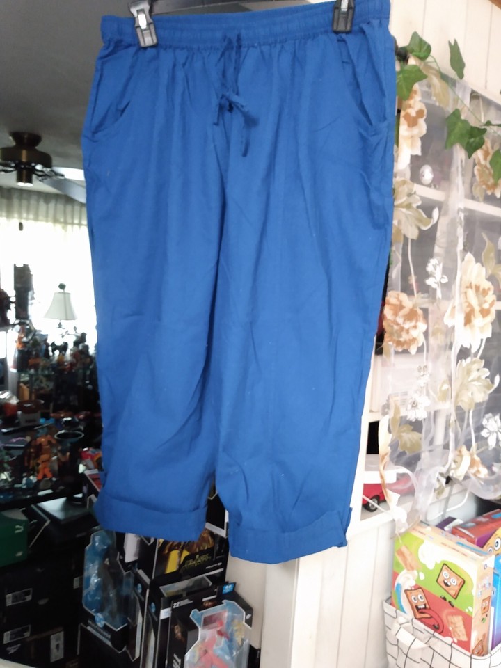 Plus Size Capris Pants By CW Classics Size XL Pre-owned | eBay