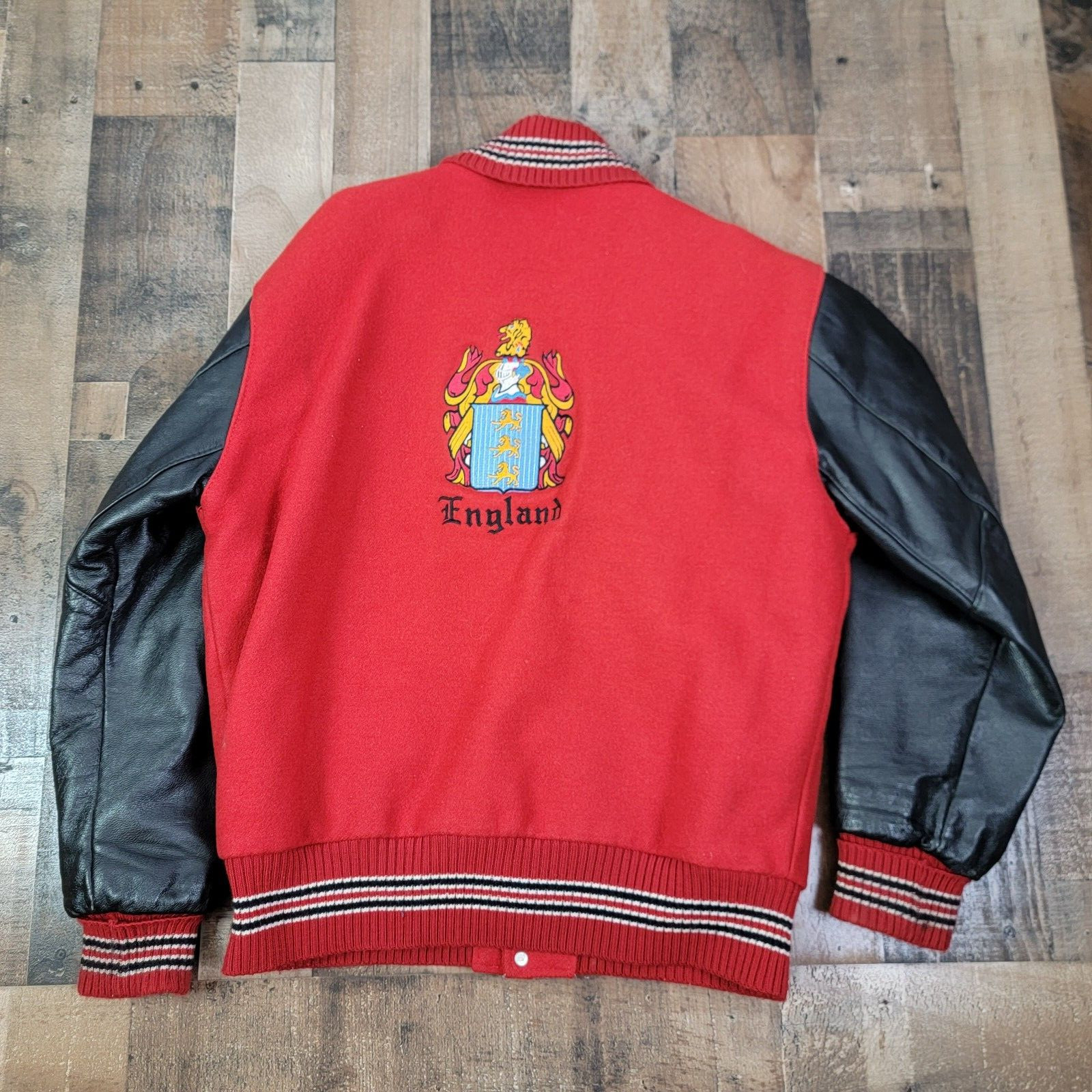 Vintage DeLONG England Logo Emblem Varsity Jacket Siz… - Gem