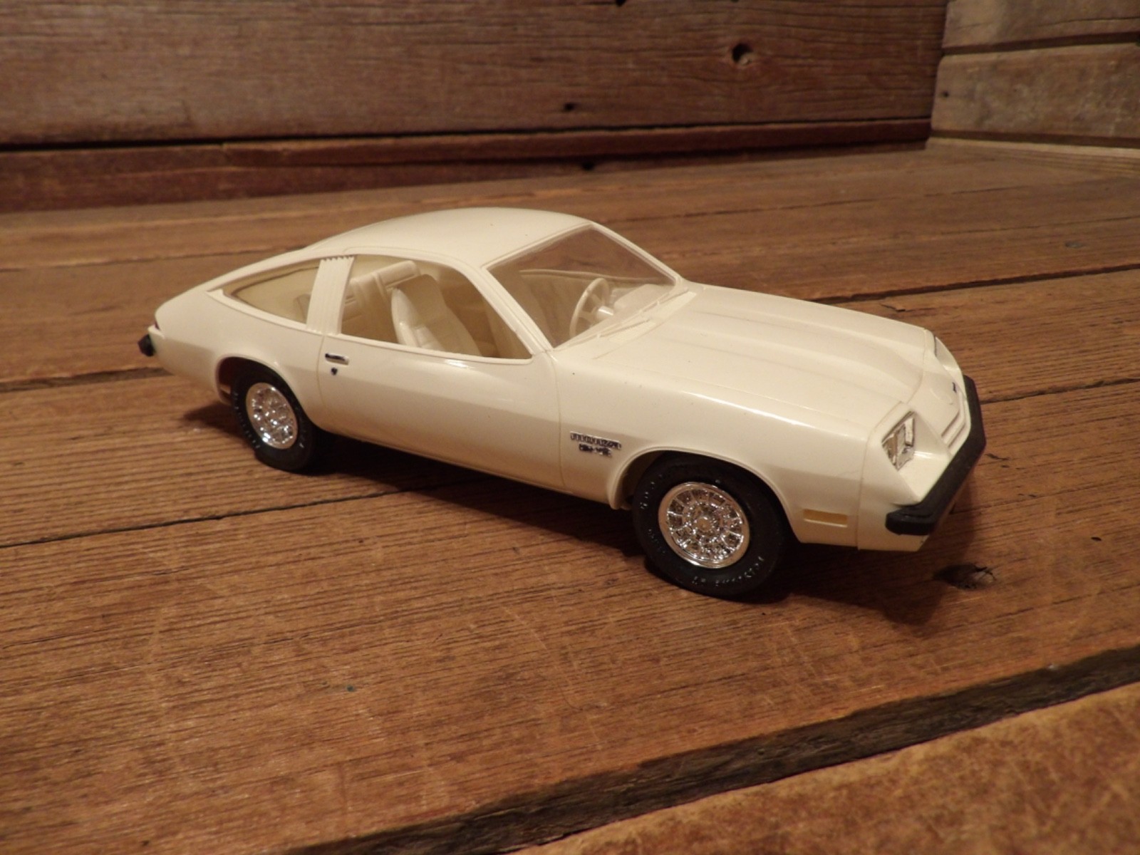 Vintage Chevrolet Chevy 1975 Monza White (Off White) Promo Car ...
