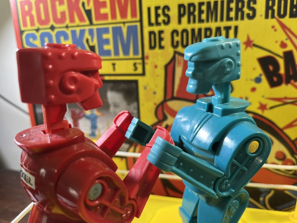 Mattel Rockem Sockem Robots Classic Boxing Game Barely Used -CLEAN W ...