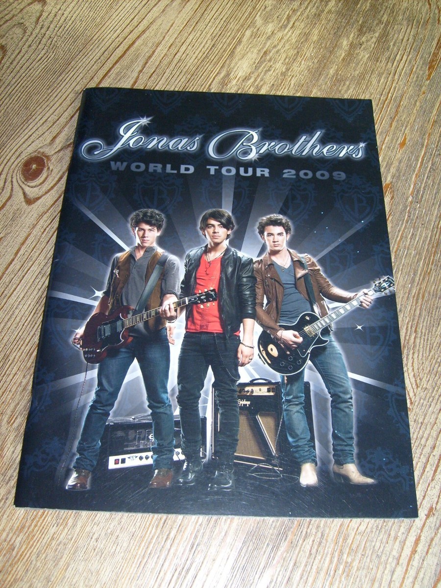 Jonas Brothers 2009 Wallpaper Jonas Brothers Get A Sister In Law