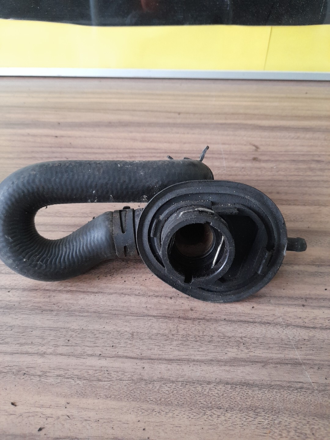 Mercedes-Benz W212 S212 Kühlwasserschlauch Kühlerschlauch A2128300496 ...