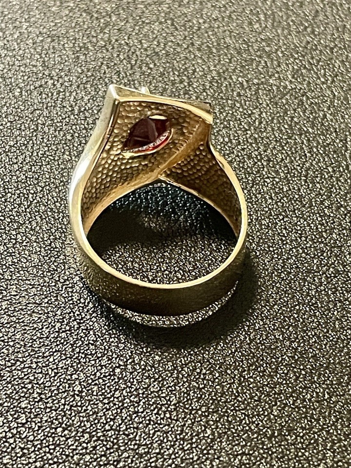 14kt Yellow Gold Garnet Ring. Size 9 (S232) | eBay