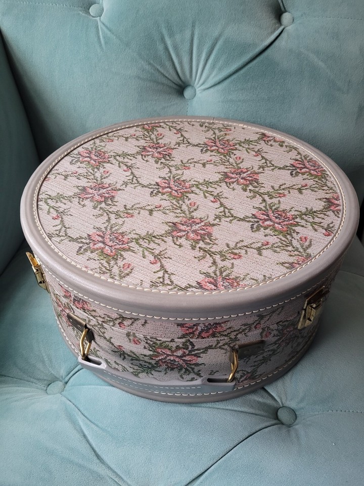 Vintage Round 14.5" Glam Suitcase Gray w Roses & Pink Interior Luggage ...