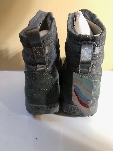 Women's Skechers Gray Reggae Fest Relaxed Fit Bungee Tie Ankle Boots 9 ...