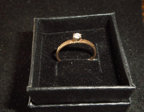 10k SOLID GOLD RING SMALL DIAMOND GRAMS 1.86 SIZE 7 TESTED | eBay