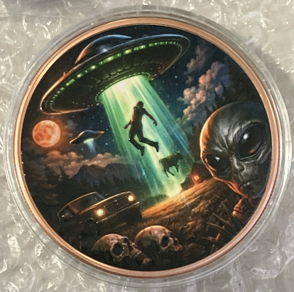 Alien Invasion Man Abduction Colored Coin in Large Capsule 5oz AVDP ...