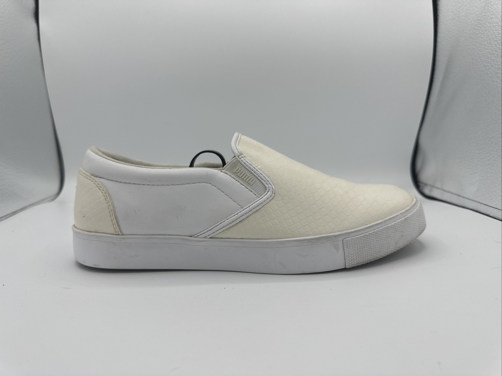 Puma White Faux Alligator Leather Slip On Loafers Wom… - Gem