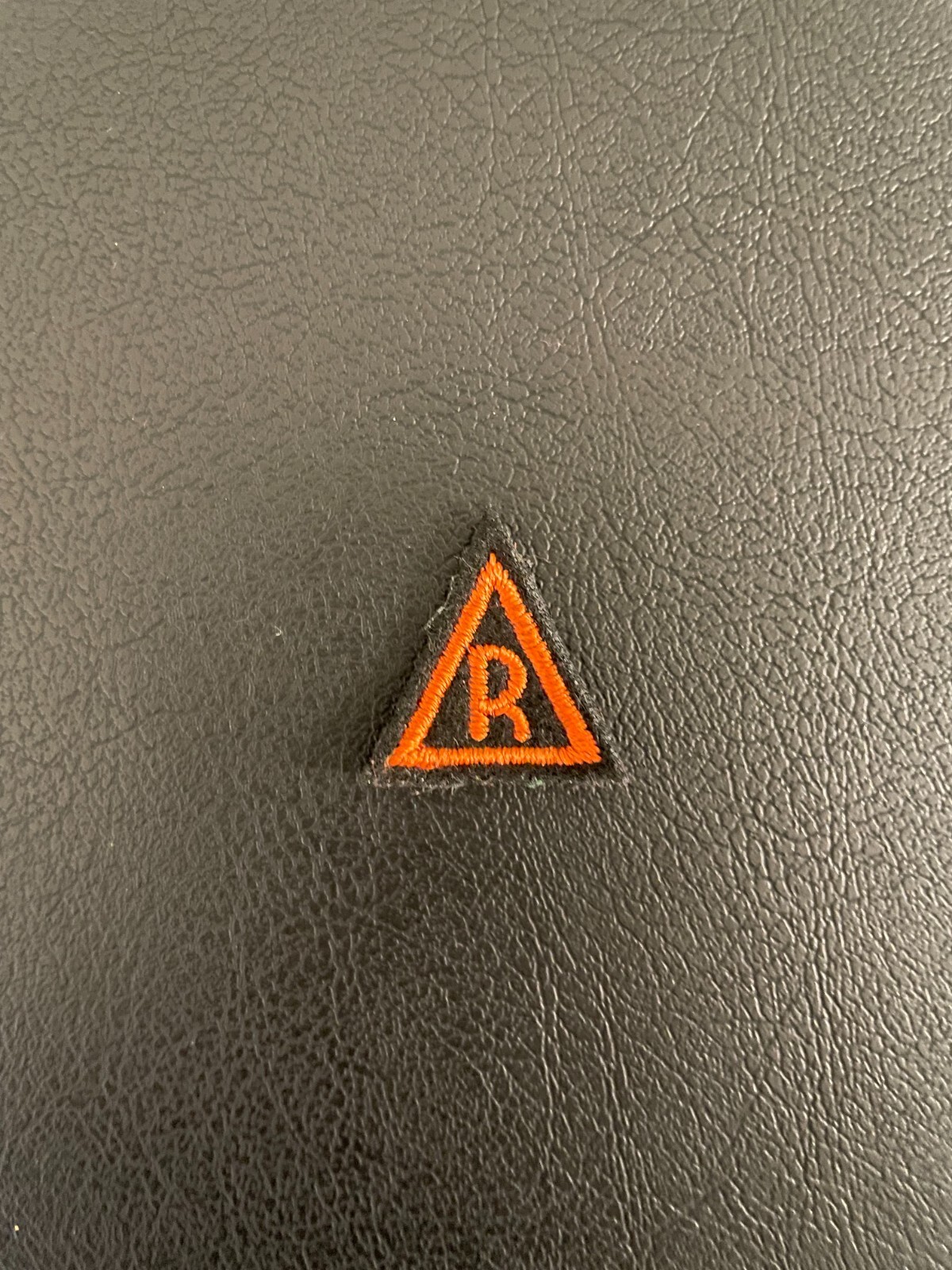 PERSONALISED EMBROIDERED NAME PATCHES BADGES IRON ON SEW ROLLED EDGE ...