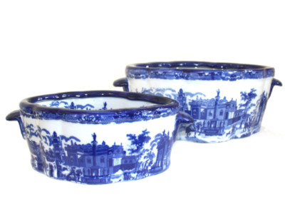 Set of 2 Victorian Blue and White antique style ceramic flower pots ...