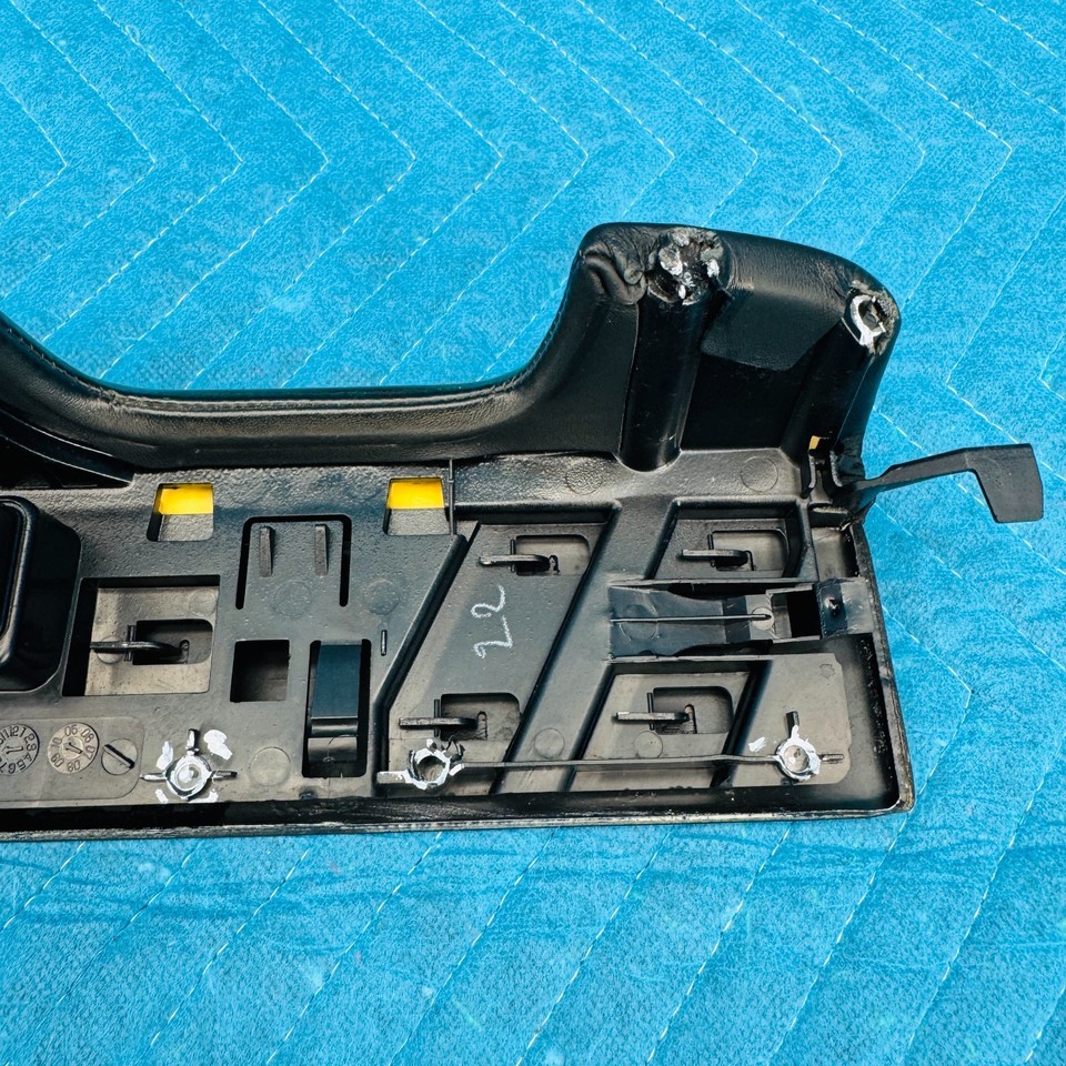2010–2012 Range Rover L322 Front Right Interior Door Pull Trim Cover ...