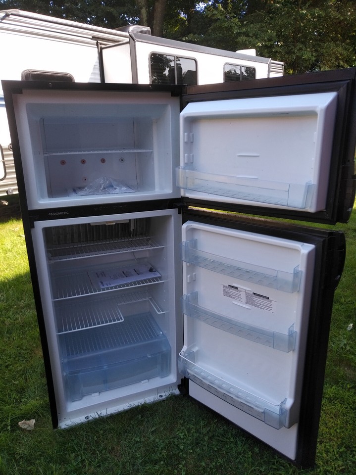 Dometic DMR702 RV Refrigerator LP / AC | eBay