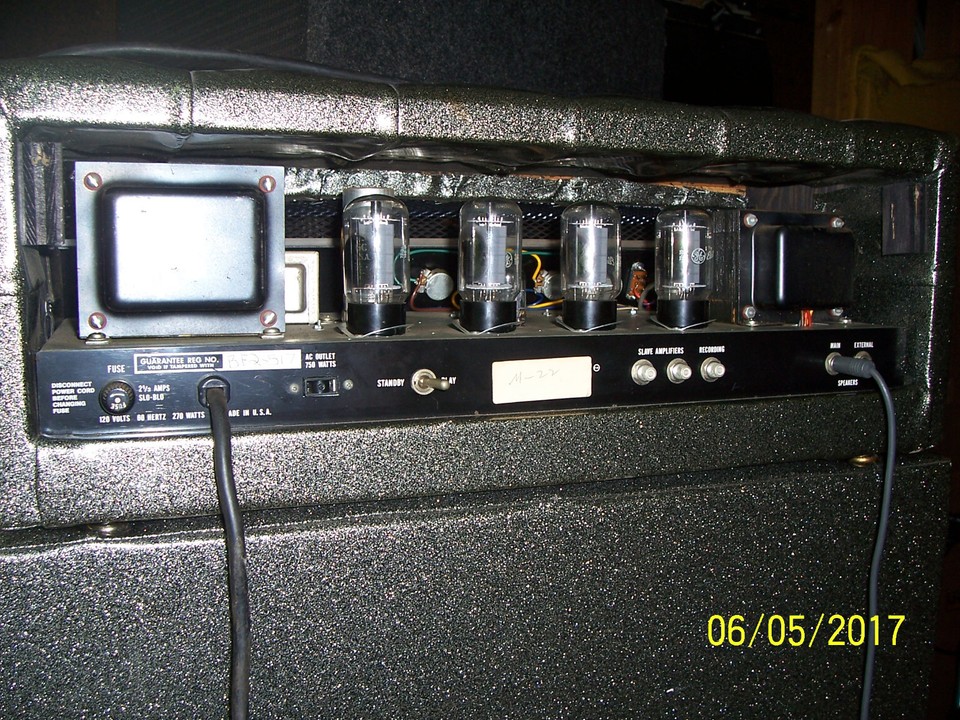 Plush Royal Bass 1060S tube amplifier head V. clean amp original 1968 ...