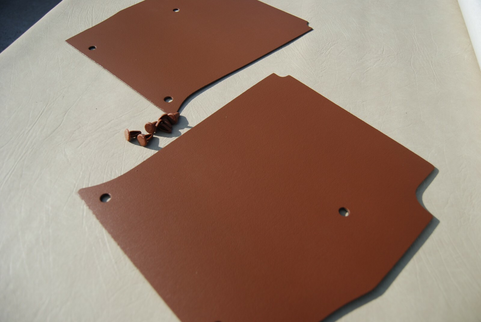 LH LX UC TORANA HOLDEN Kick Panels TAN (2) inc 6 Tan Trim Buttons Trim ...