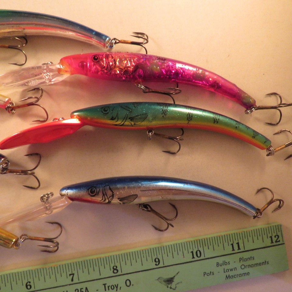 Lot of 7 Original Reef Runner Series 800 Deep Diving Stick Bait Lures ...