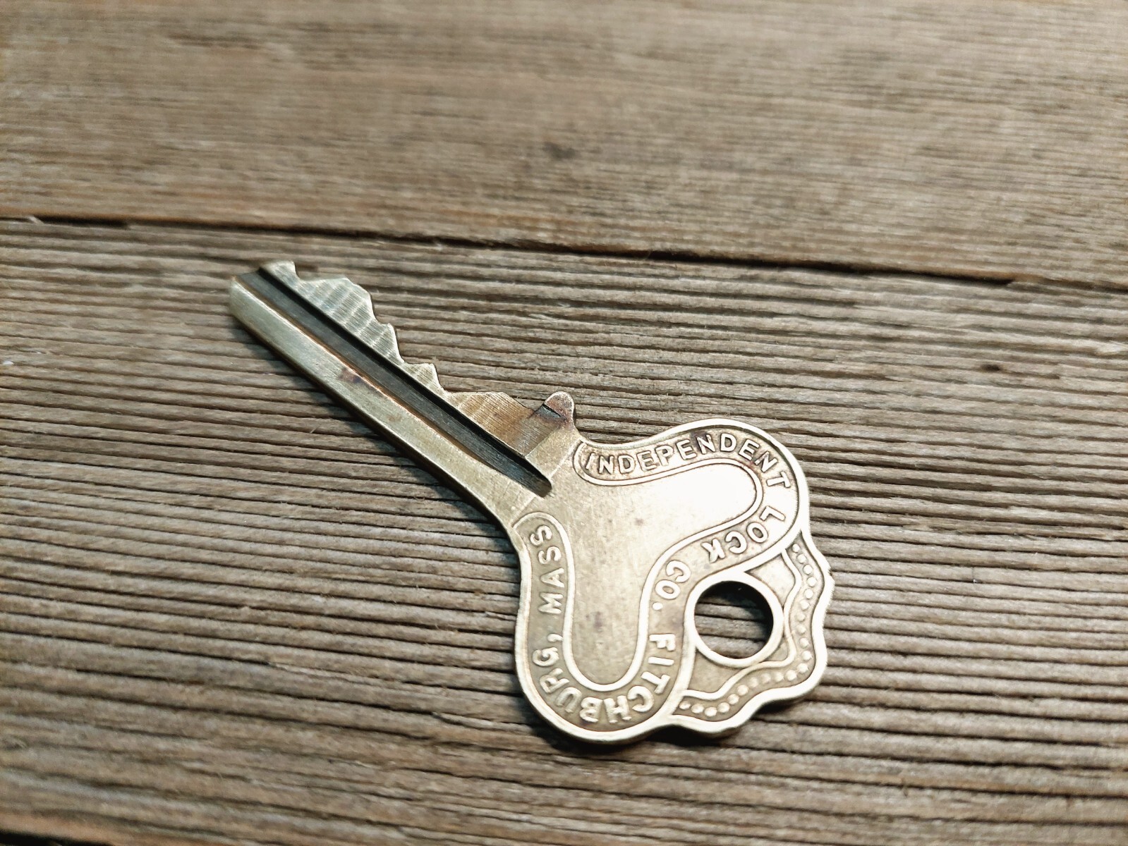 Vintage ILCO Independent Lock co. Key Fitchburg, Mass KEY 1054 | eBay