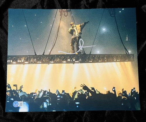 KANYE WEST SIGNED 11X14 PHOTO YE DONDA YEEZUS AUTHENTIC AUTOGRAPH ...