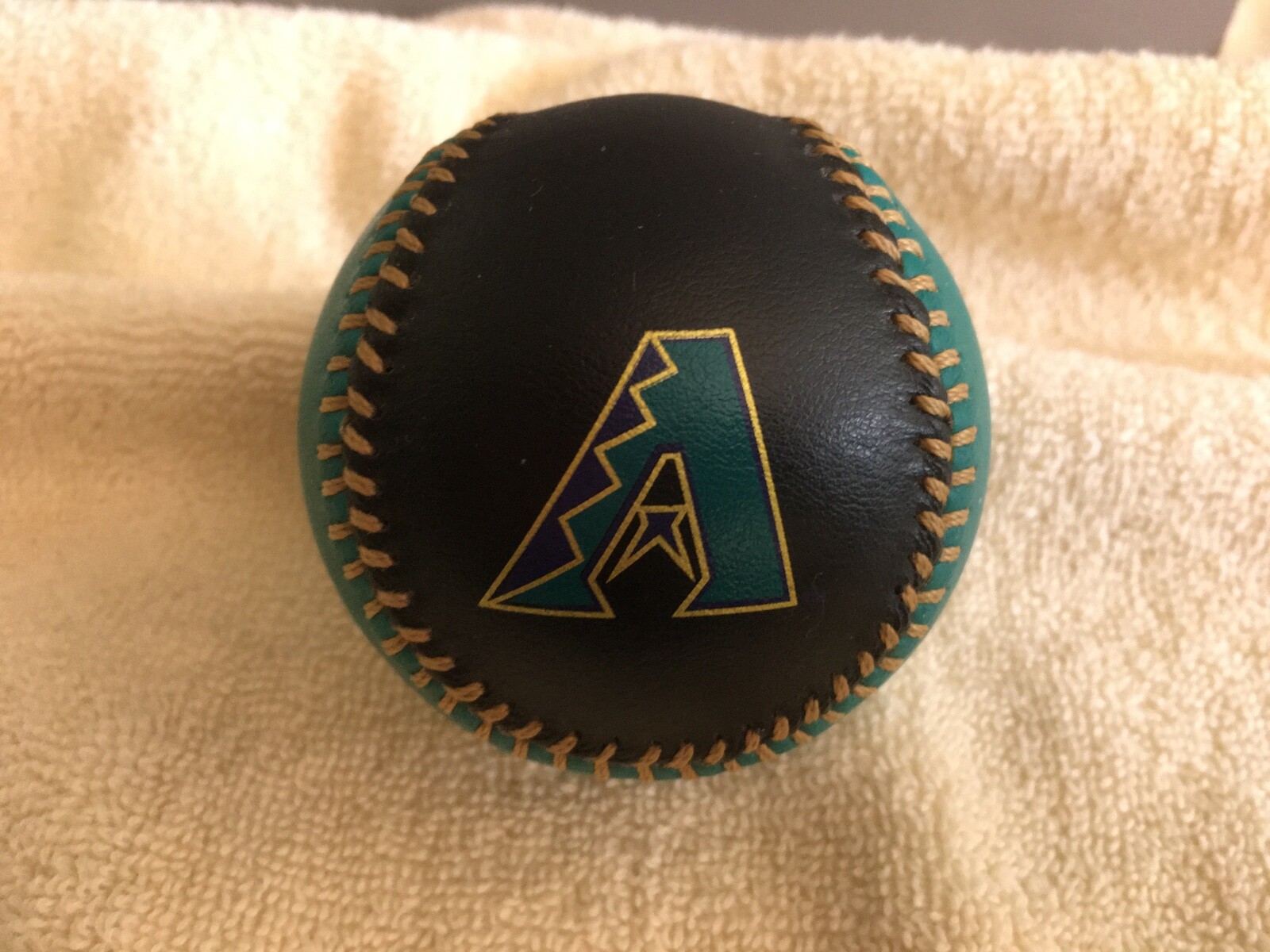 Arizona Diamondbacks Spinneybeck Leather Baseball Souvenir Collectible ...