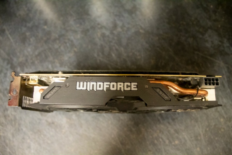 AMD Radeon R9 380 4GB | Gigabyte Graphic Gaming Card | eBay