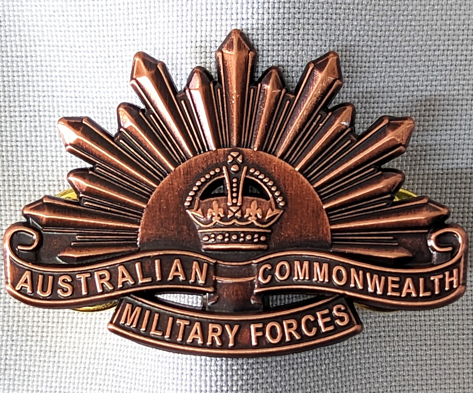 WW1 - WW2 Australian Army rising brown sun collar badges replica AIF ...