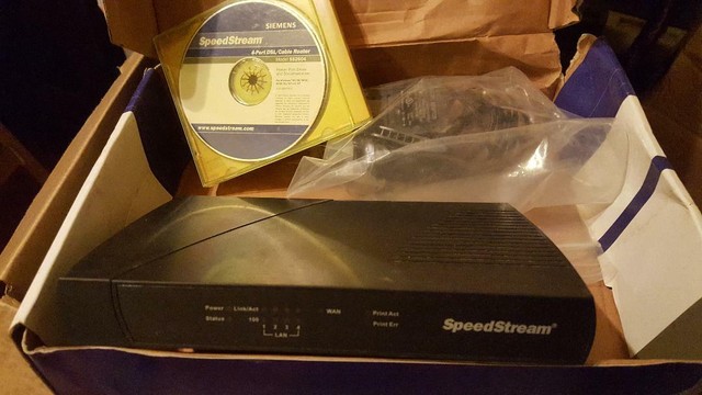 Siemens SpeedStream 2604 4-Port 10/100 Wired Router (936-2604-001) for ...