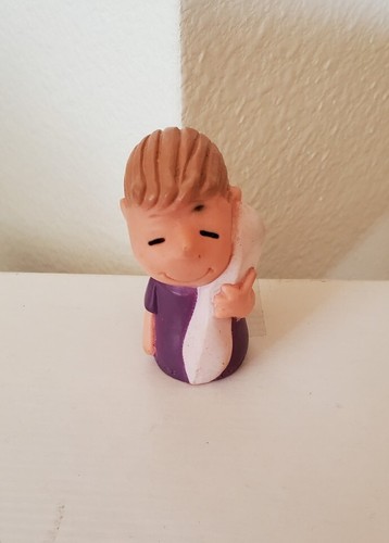 VTG 1952 Peanuts 2" Linus Toy Figure United Feature Cake Topper Purple ...