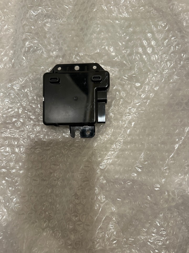 Tesla Model 3 Center Console USB Hub Module 1755200-00-B New | eBay