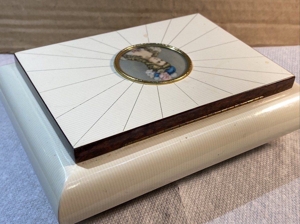 Italy White Wood Tortoise Jewelry Music Box Decorated Portrait ...