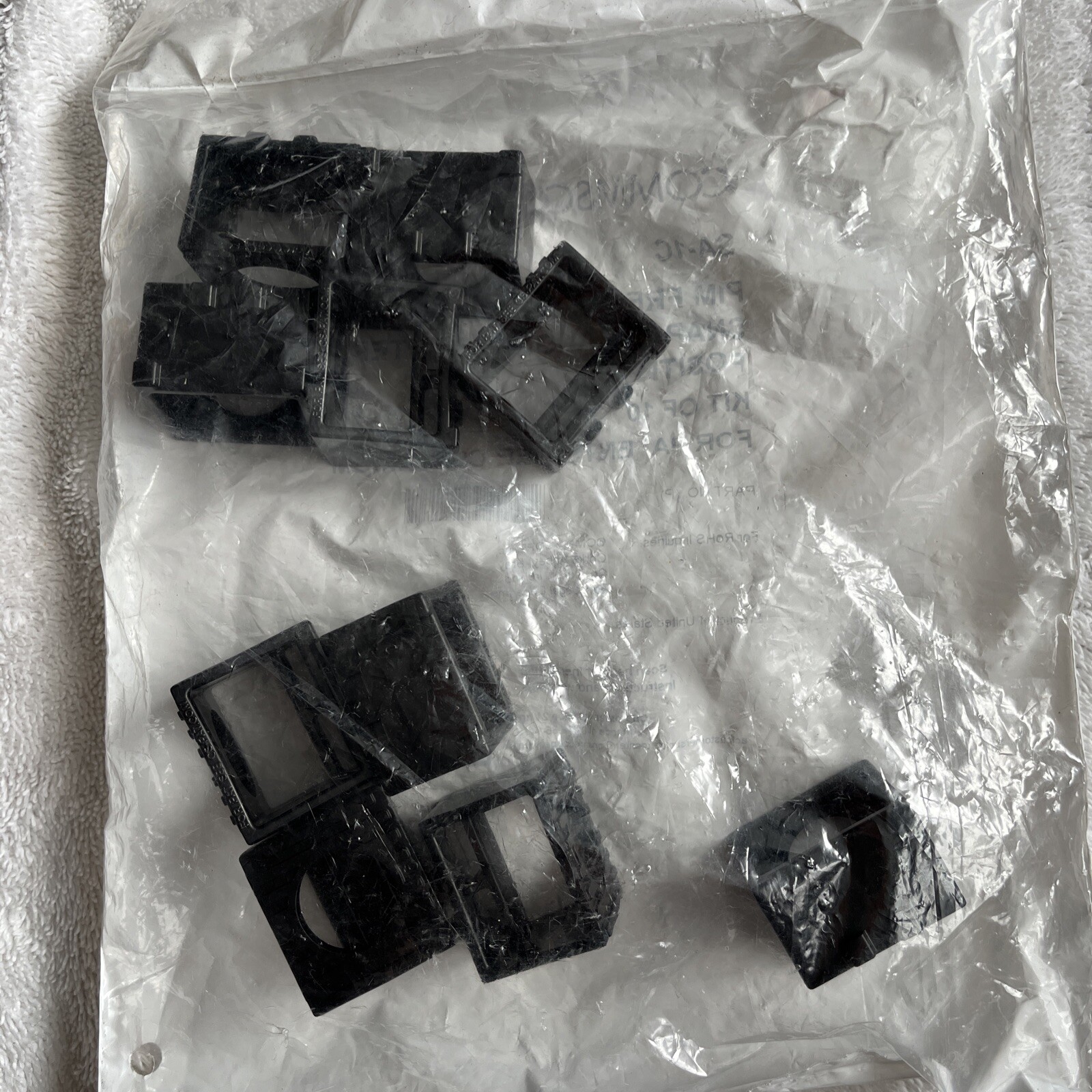 SA-1C COMMSCOPE PIM-FREE COMPOSITE SNAP-IN HANGER ADAPTER, 1 POSITION ...