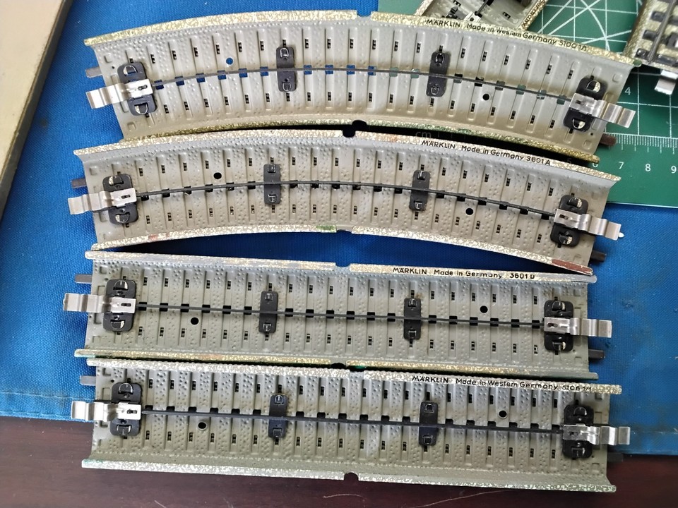 Big LOT of MARKLIN HO Scale Track Various Conditions/Types Straights ...