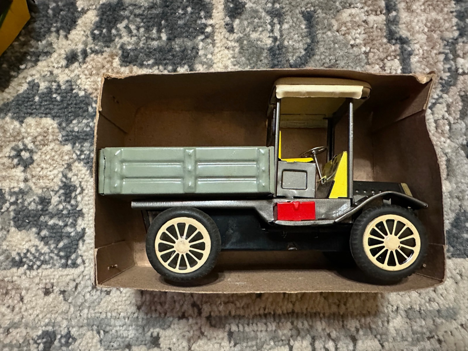 Vintage Cragstan Delivery Truck Tin Toy Car metal friction pick-up ...