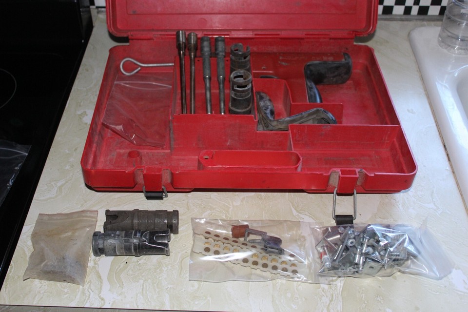 AS FOUND, HILTI DX 35 CONCRETE FASTENER GUN WITH PARTS & CASE | eBay