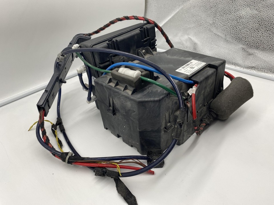 2017-2019 Mercedes W213 E300 E400 Door Lock Pneumatic Pump OEM ...