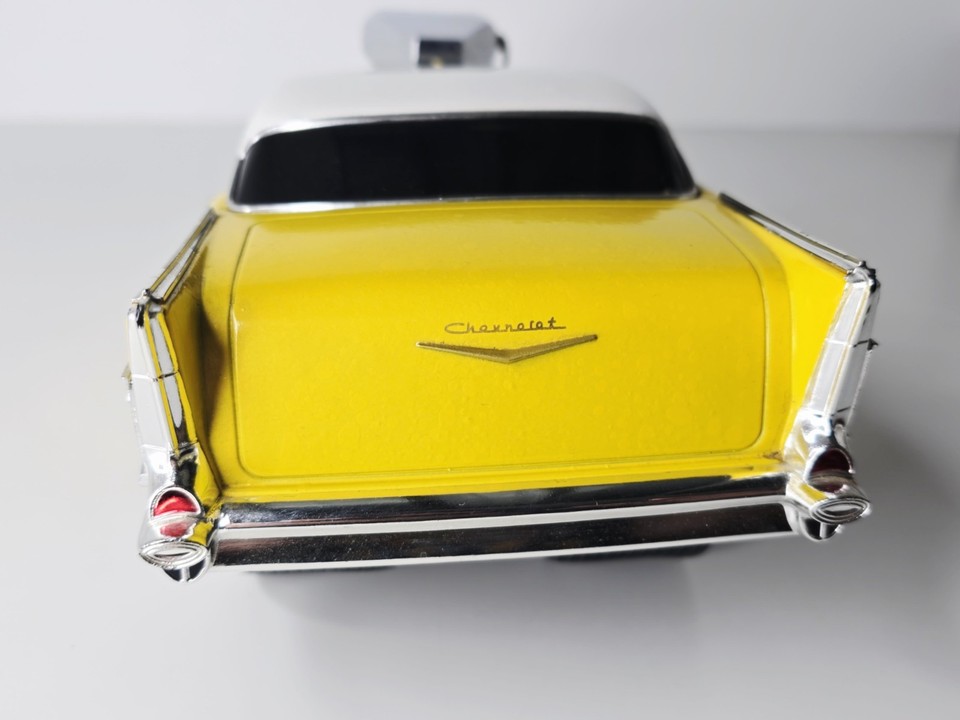 Muscle Machines - 1957 Chevy Bel Air Yellow - 1:18 - No Box - Poor ...