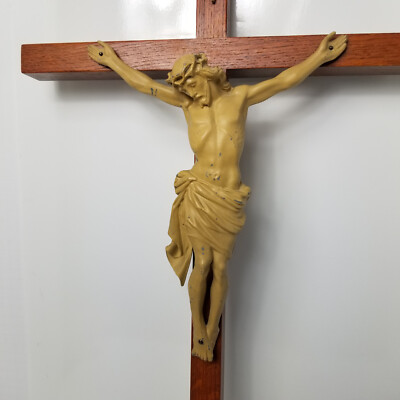 Crucifixes & Crosses - Corpus Christ