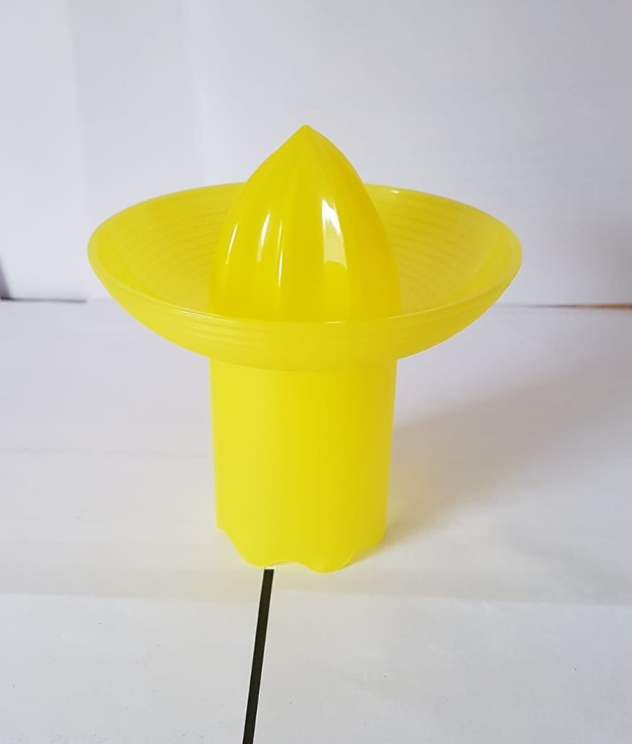 Tupperware Young Wave Citrus Press Lemon Press Orange Press Yellow ...