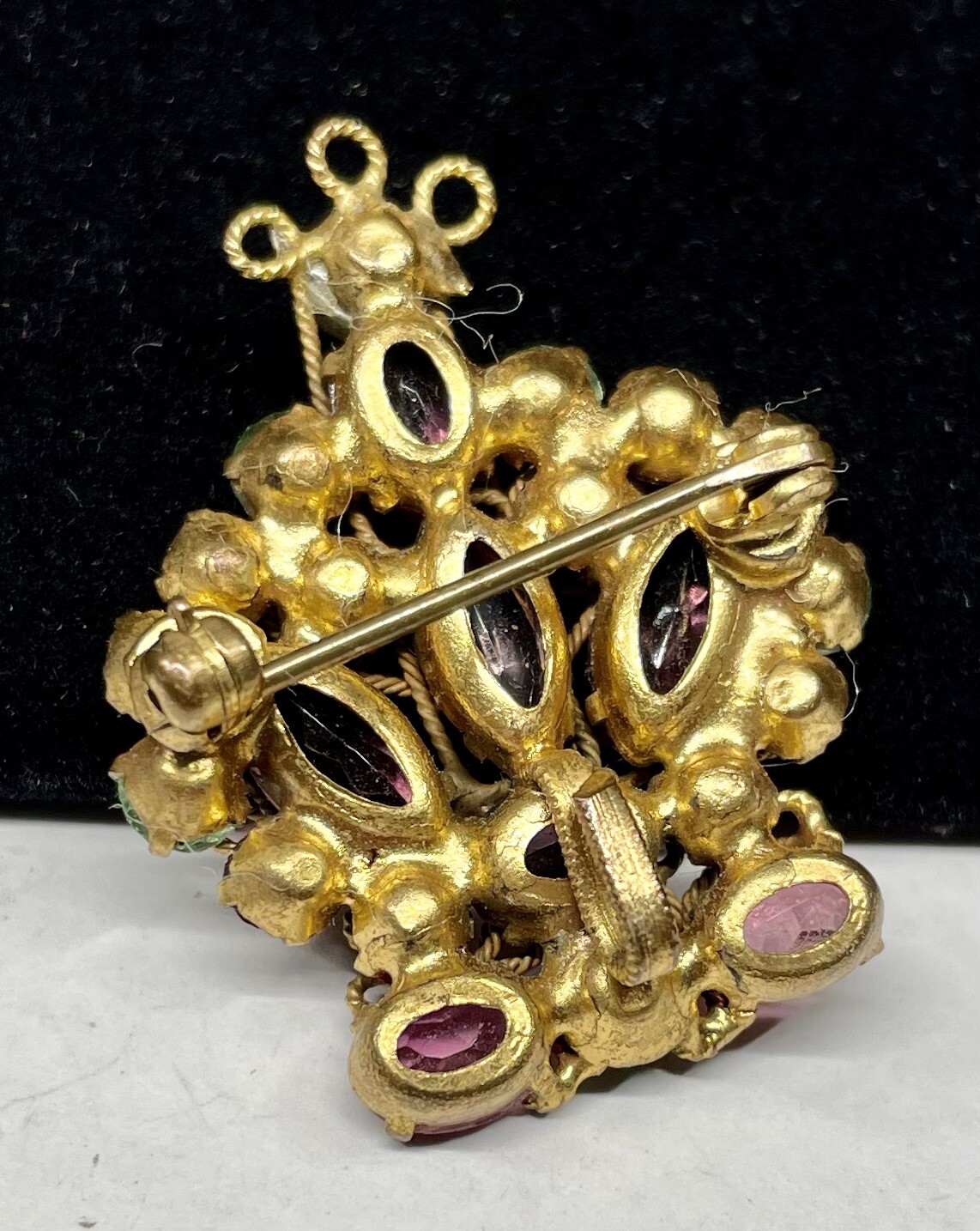 Hobe or Robert 1-1/2" Brooch Rare Vintage Gilt Filigr… - Gem