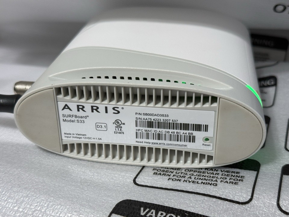 ARRIS S33 v2 2.5 Gbps Ethernet Port - DOCSIS 3.1 Modem TESTED, RESET TO ...