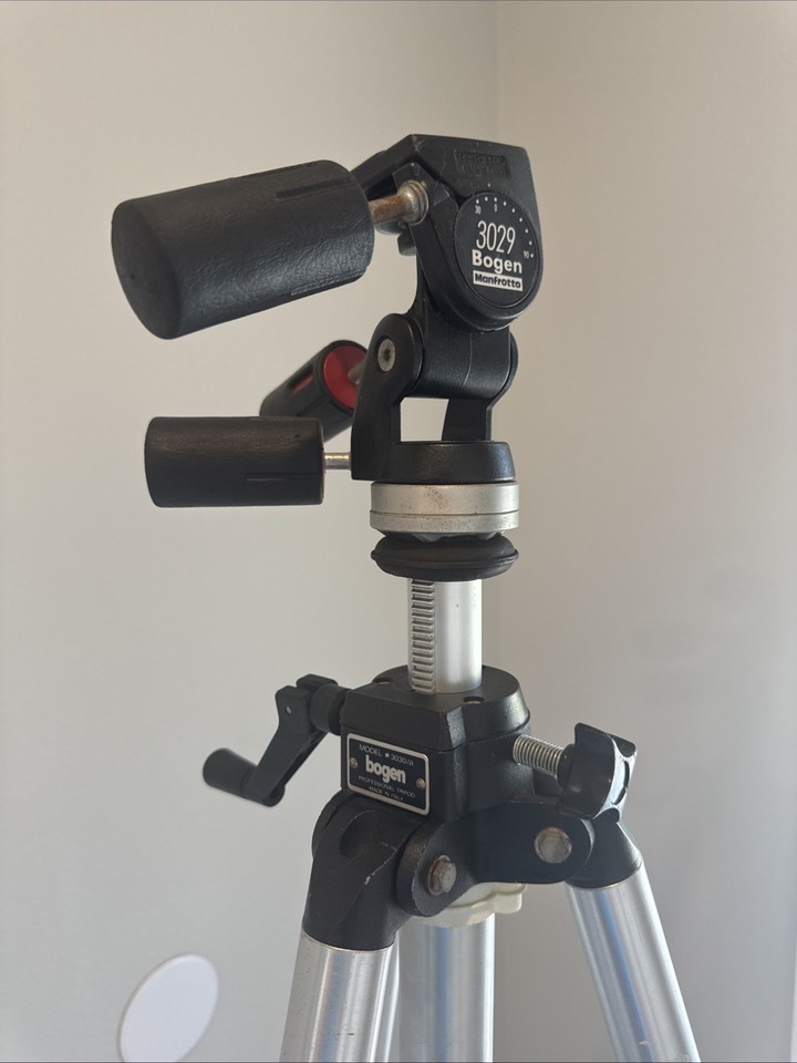 Professional Manfrotto Bogen Aluminum Tripod with CAMERA VIDEO Head ...
